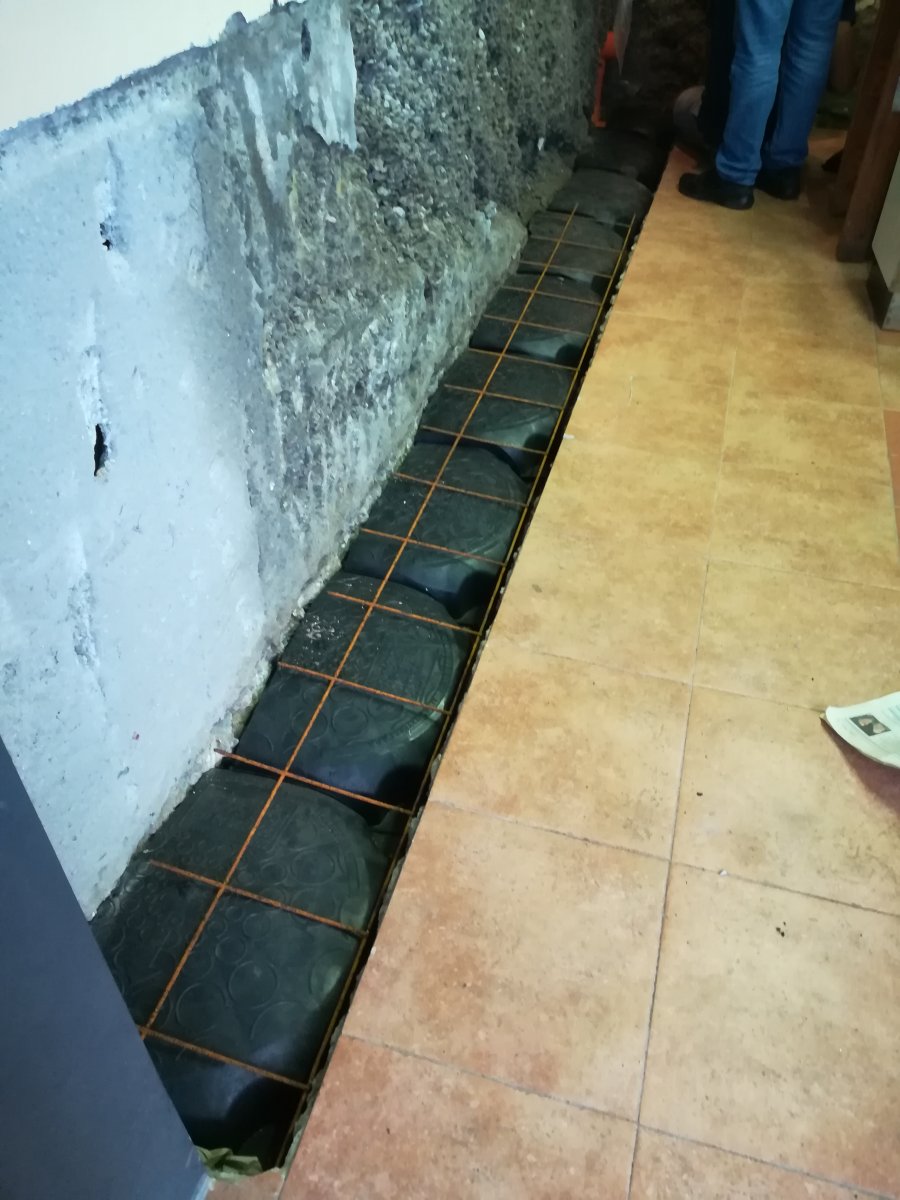 Infiltrazioni acqua pavimento box