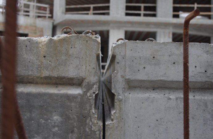 Giunto strutturale, nozione e ripartizione delle spese in condominio